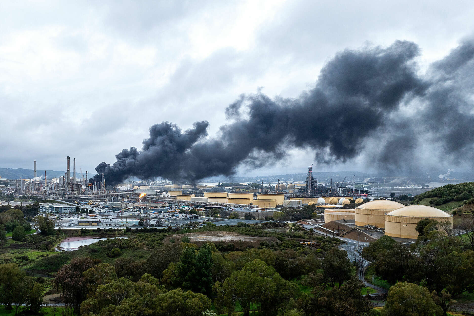 East Bay refinery fire caused by hydrocarbon leak, officials say