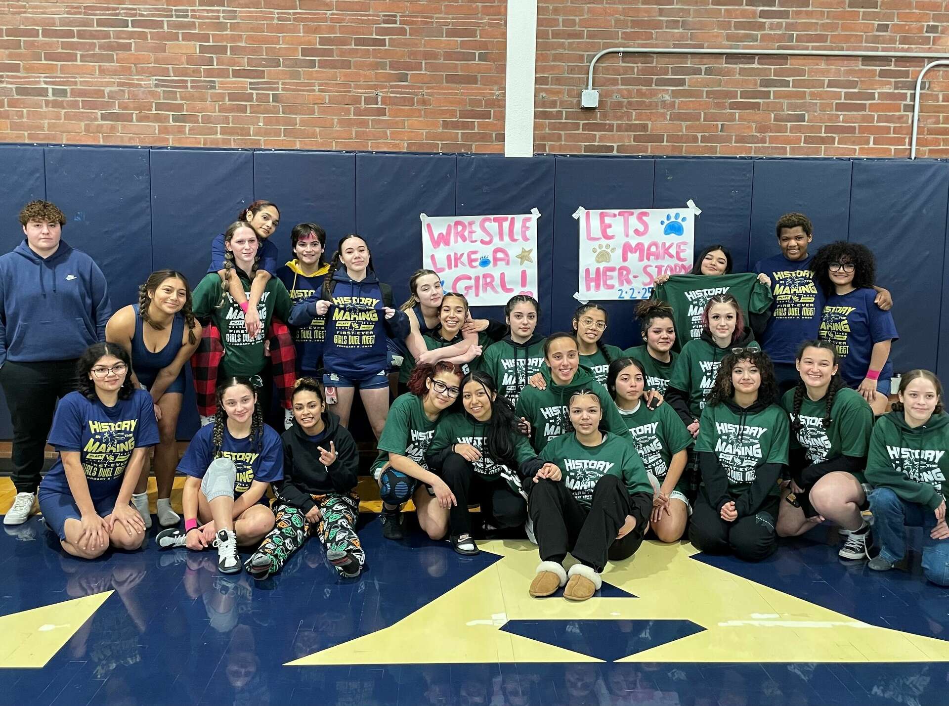 Platt, Maloney stage Connecticut's first all-girl wrestling dual match
