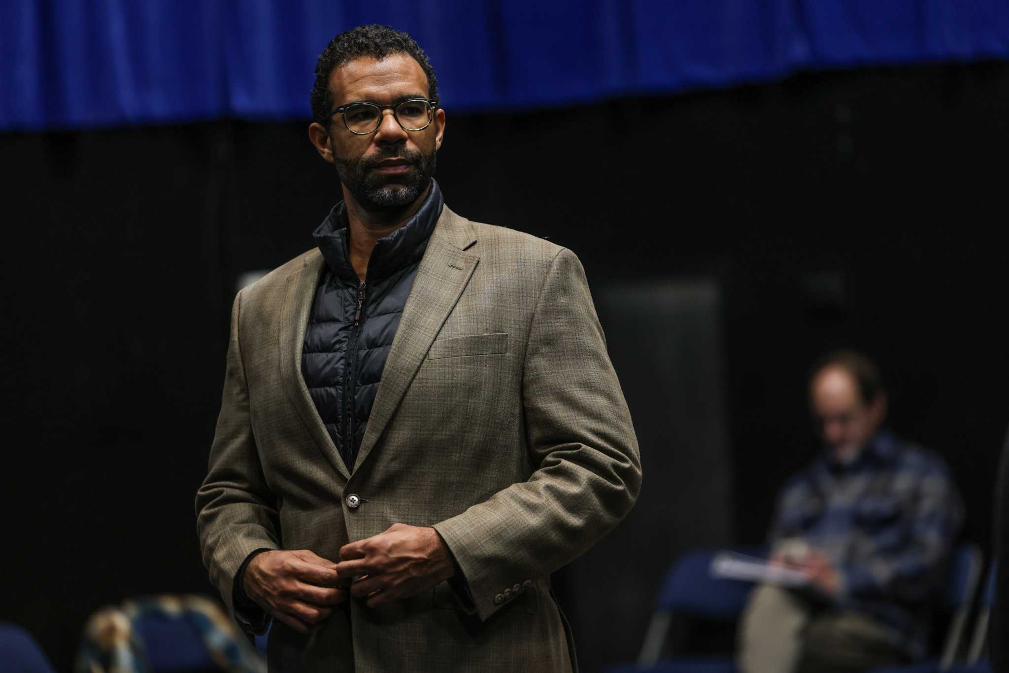 Artistic Director Lance Gardner returns to the stage in ‘Waste’