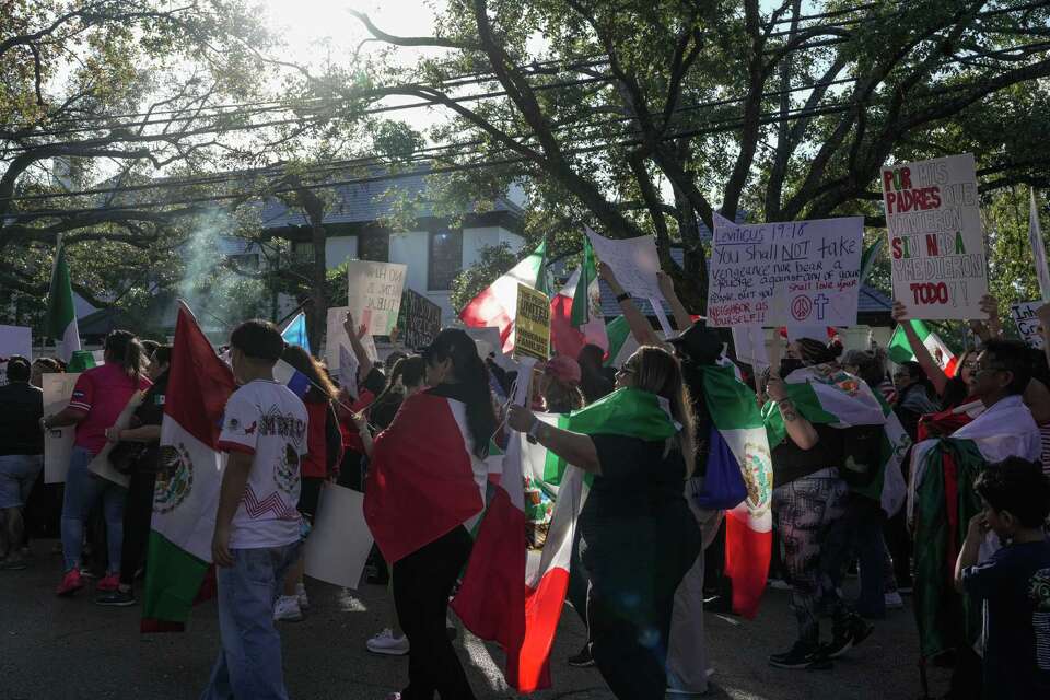 Trae tha Truth, Fiel Houston plan rally supporting immigrant community