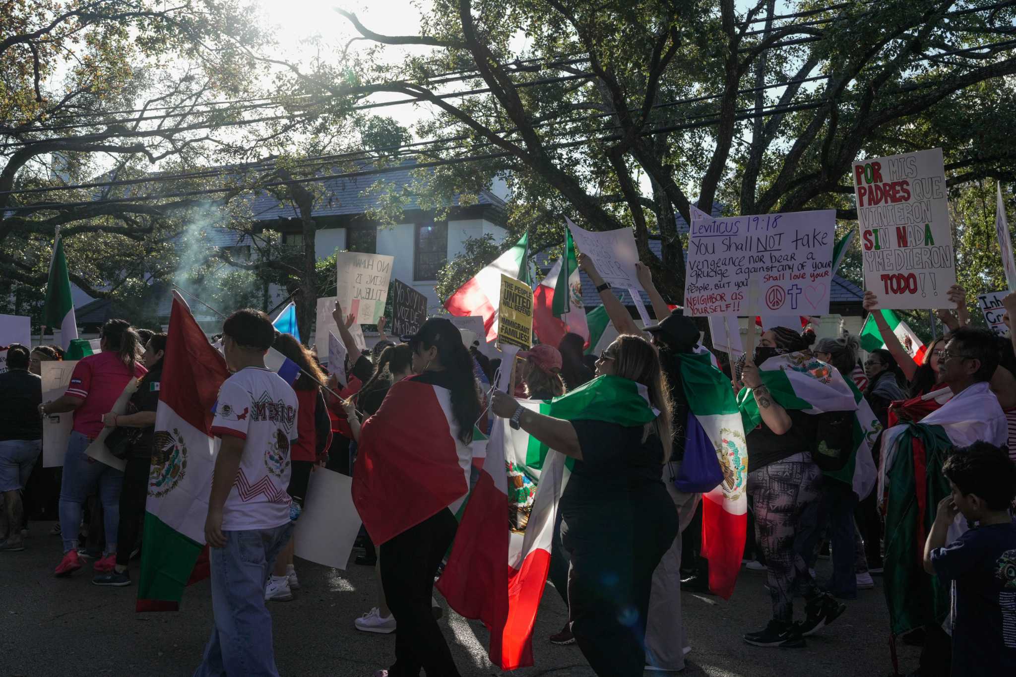 Trae tha Truth, Fiel Houston plan rally supporting immigrant community