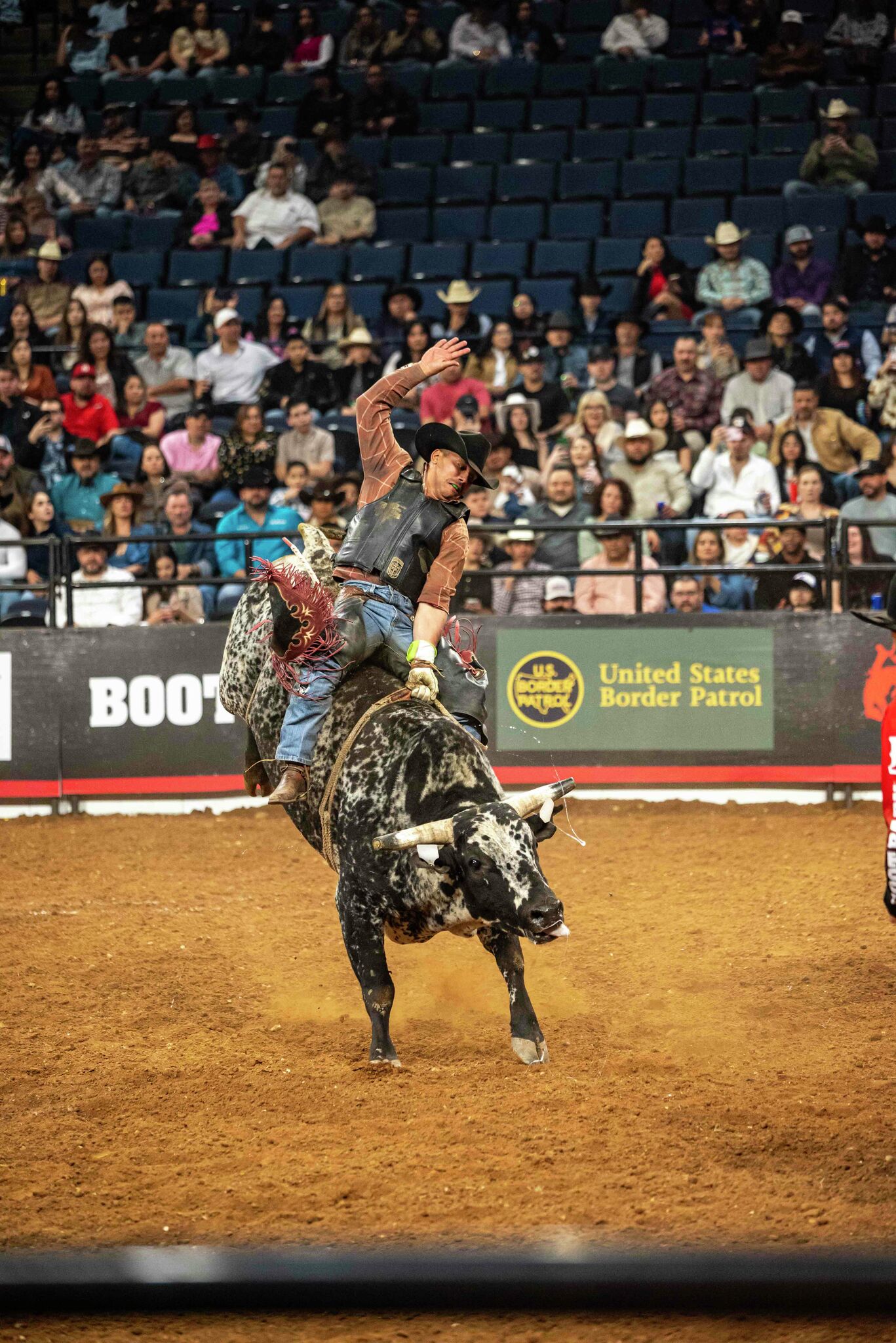 Buckin’ N’ Rockin’ event brings top bull riders to Laredo in June
