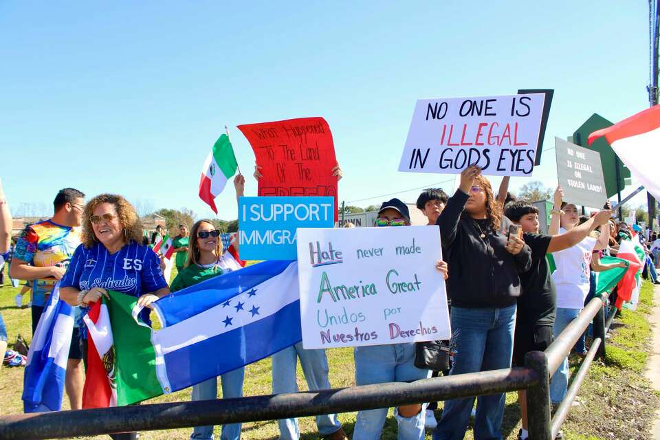 Immigration crackdown prompts weekend protests across the country