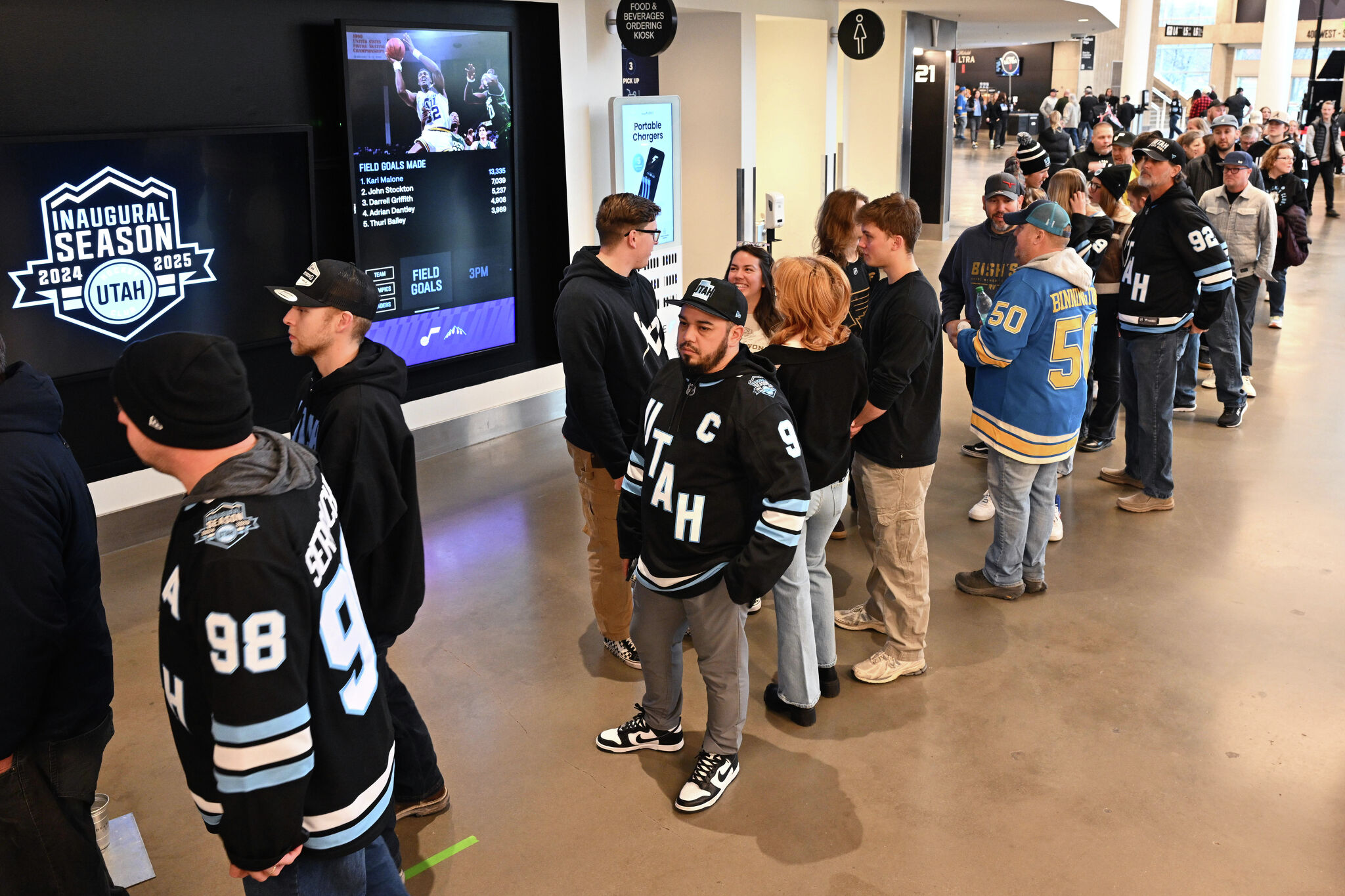 NHL: Utah Hockey Club fans to decide between Outlaws and Mammoth names