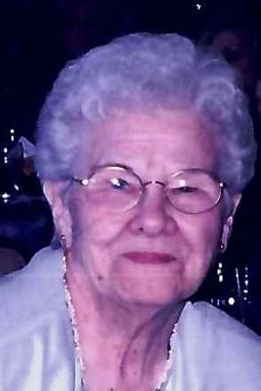 Helen (Pazdan) Majewski