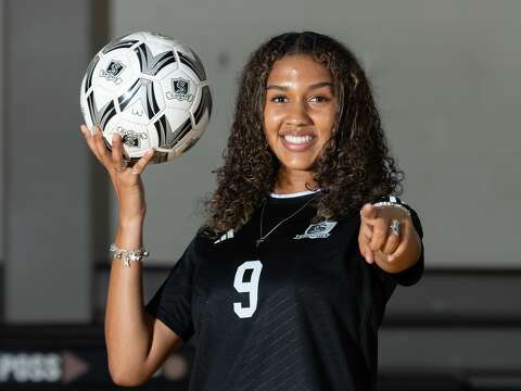 Steele's Londyn Johnson selected E-N girls soccer Player of the Week