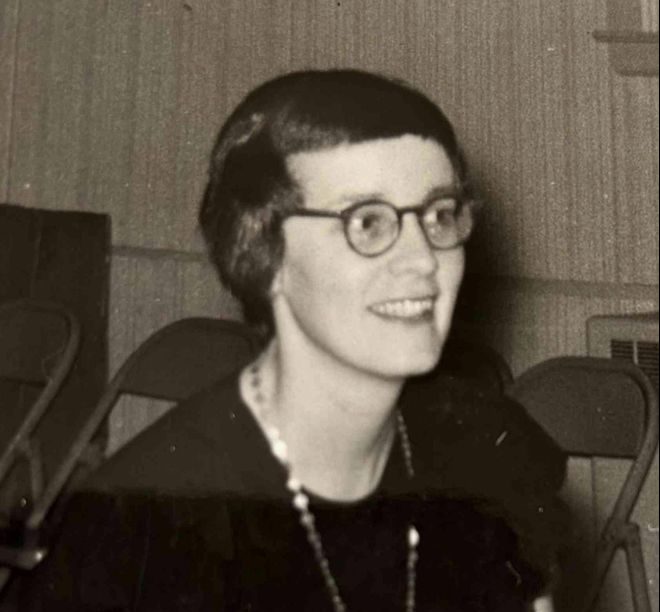 Elizabeth Thompson
