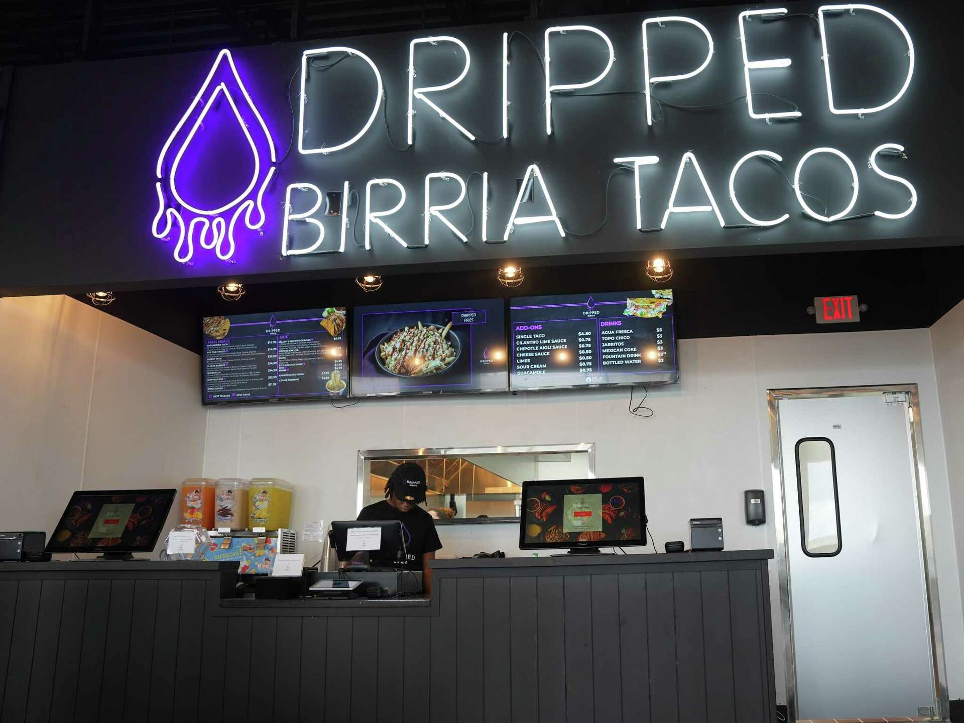 Here are 5 hot Houston restaurants that have expanded in the suburbs
