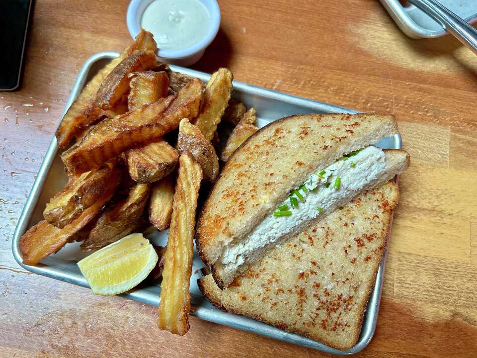 Bay Area Dungeness crab restaurant specials to try