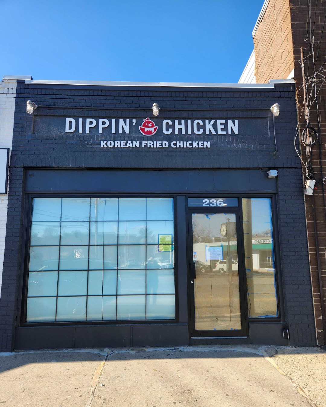 Korean fast-casual restaurant, Dippin' Chicken, now open in Norwalk