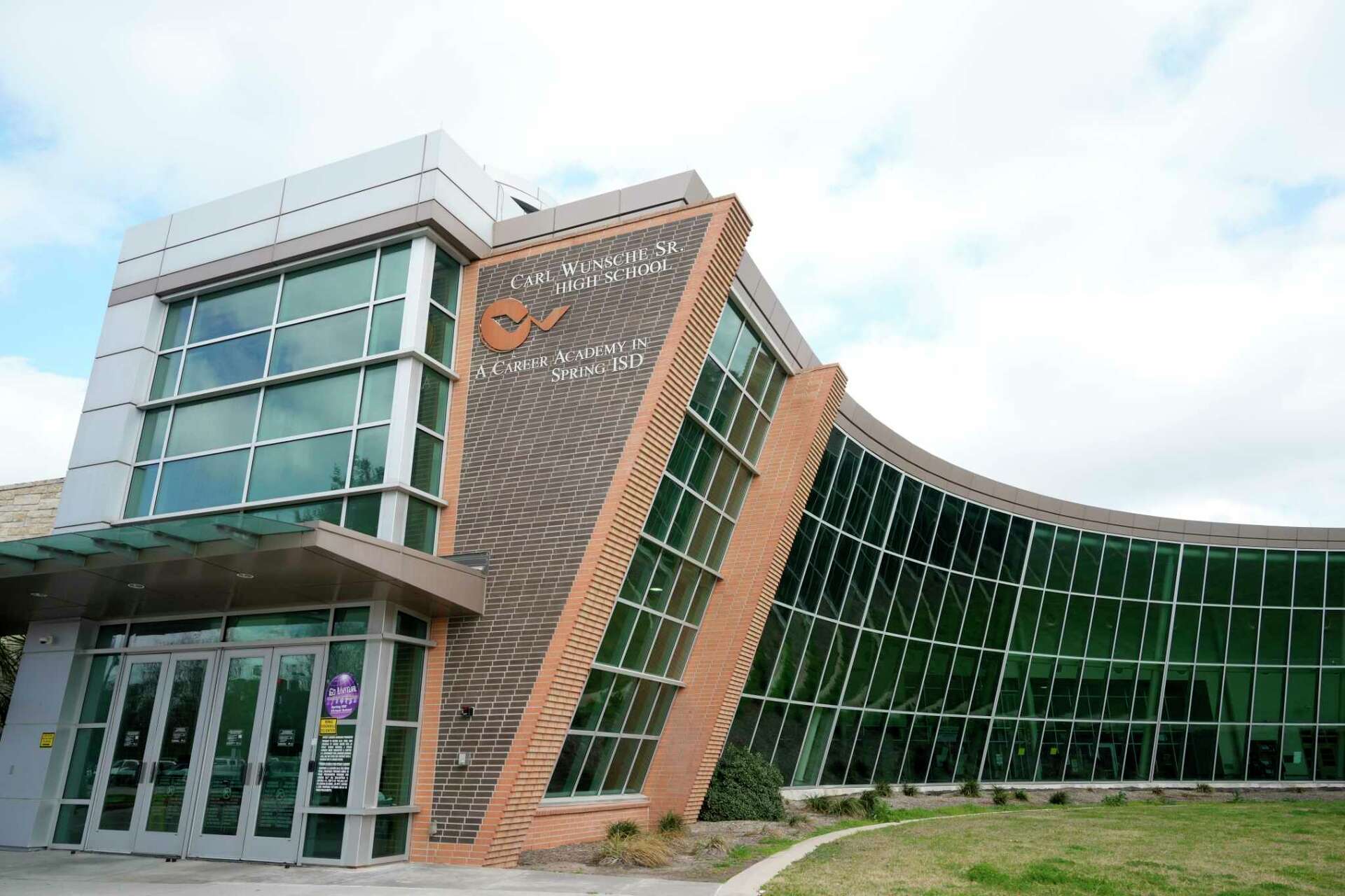 Inside Houston's top Gold Ribbon campus: Spring ISD's Wunsche High
