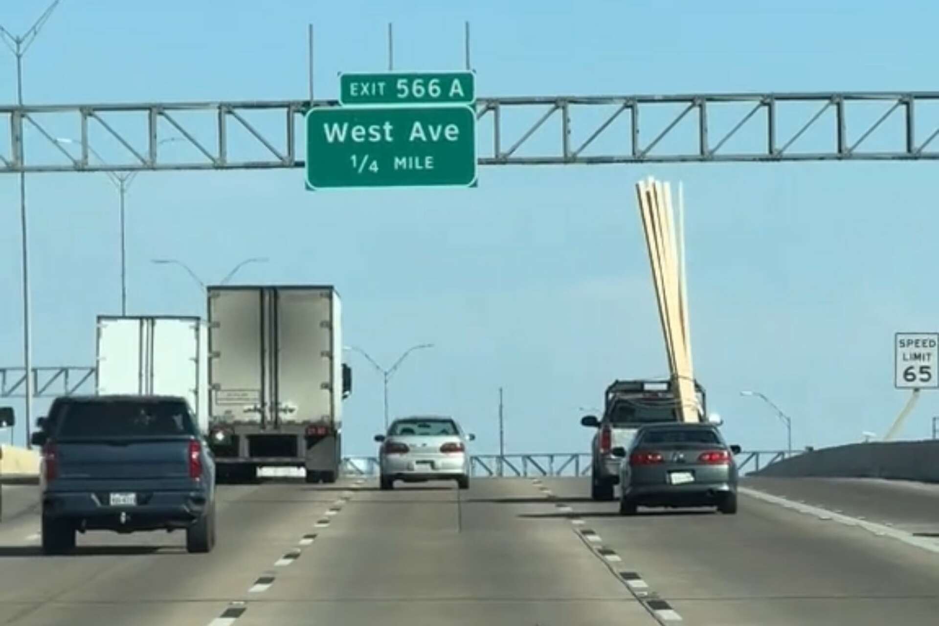 Sky-high lumber haul leaves San Antonio drivers stunned