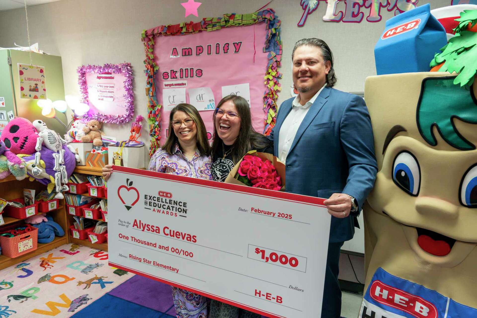 HISD teacher surprised with H-E-B's Excellence in Education award