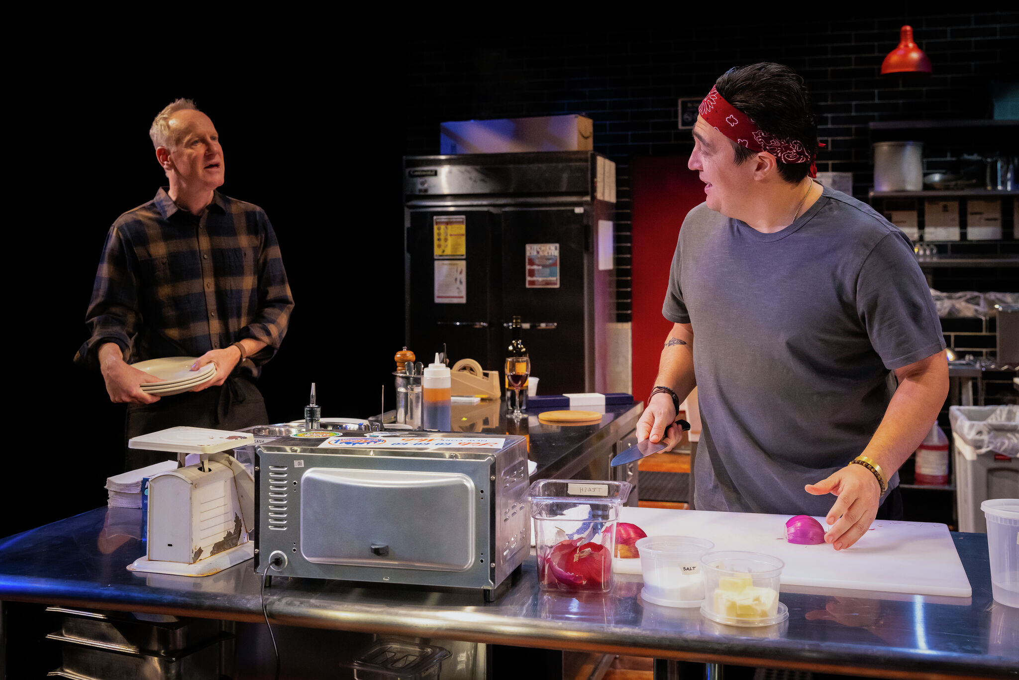 Alley Theatre gets cooking in Theresa Rebeck's comedy 'Seared'