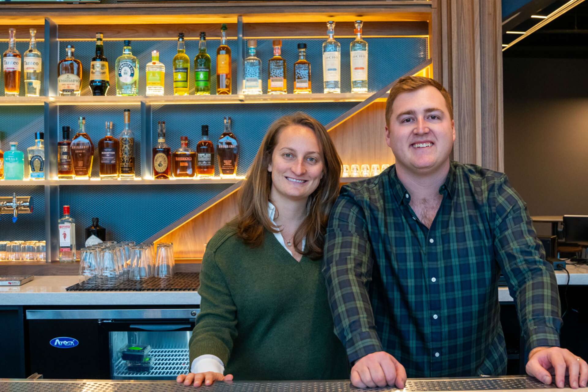 Indoor golf, sports center The Clubhouse Westport opens after 2 years