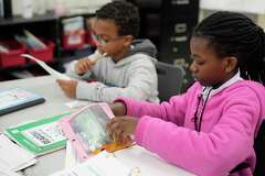 Who did the 'Be Someone,' 'Toeflop' graffiti in Houston?