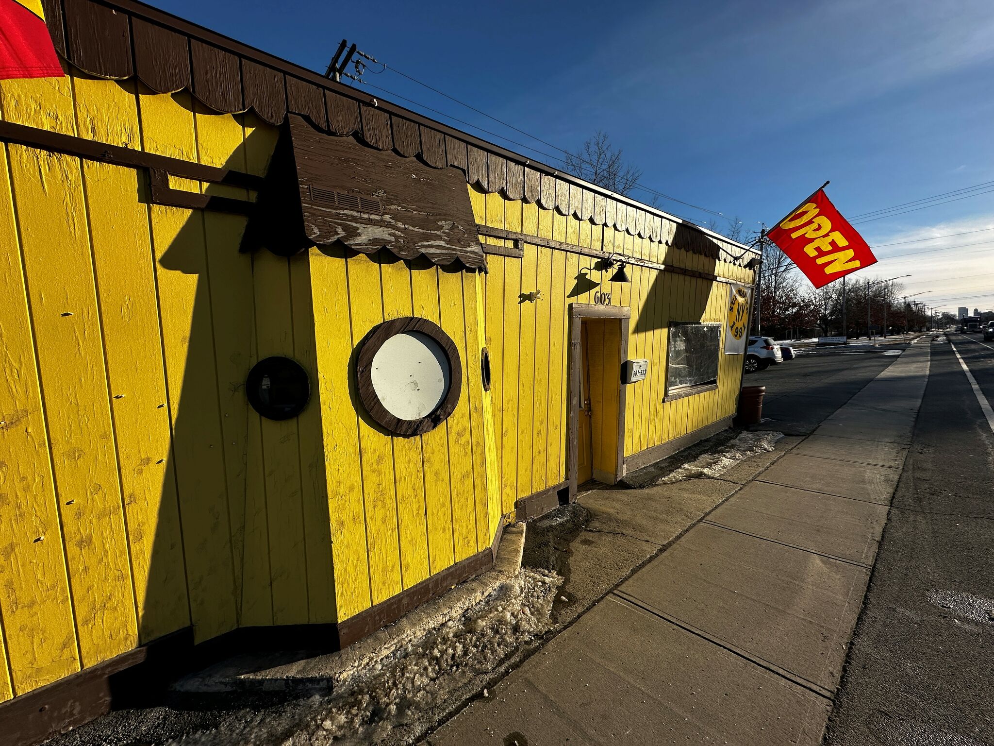 Table Hopping: Submaker in Menands is back, now with NY at end of name