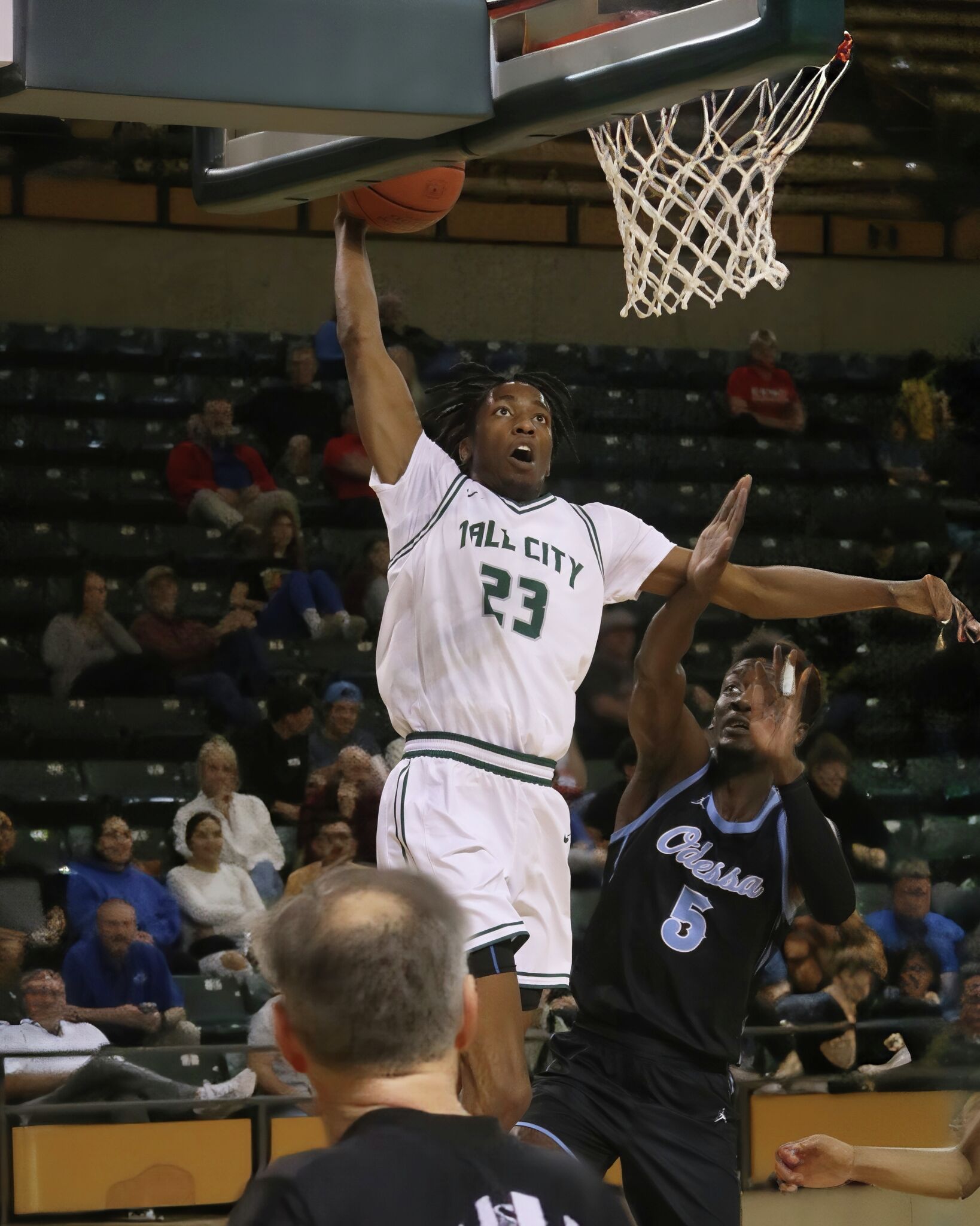 Midland College men face Weatheford College at Region V Tournament