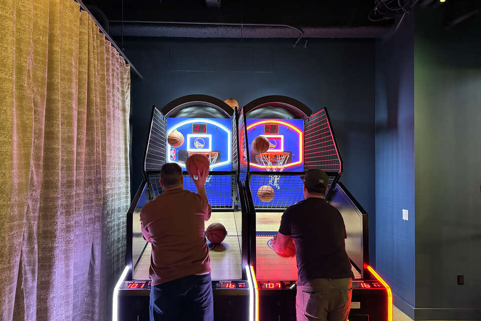 SF's new mega sports bar gives Vegas vibes, rather than SF chill