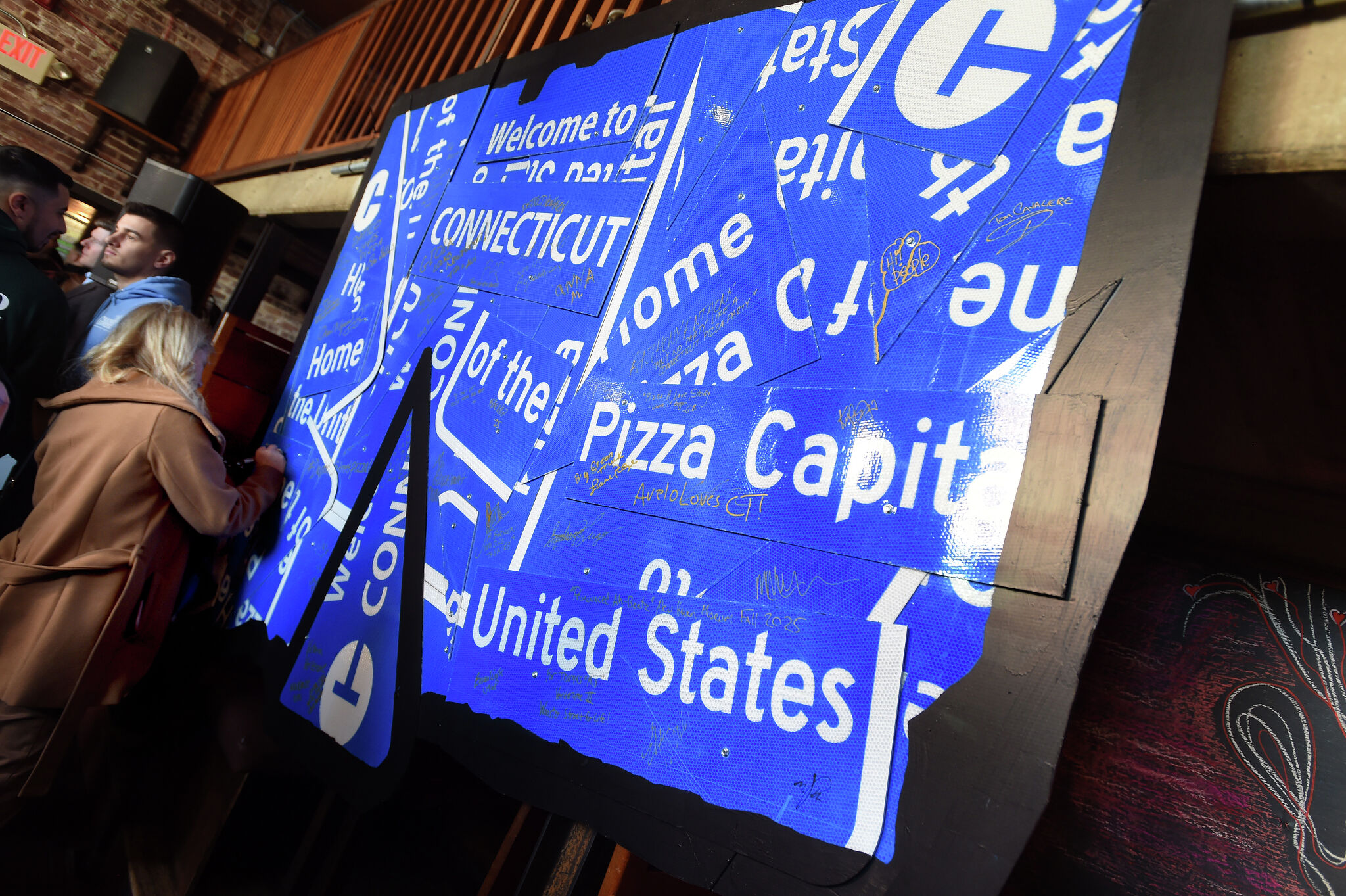 Portland paper asks if flights to New Haven are worth it for pizza