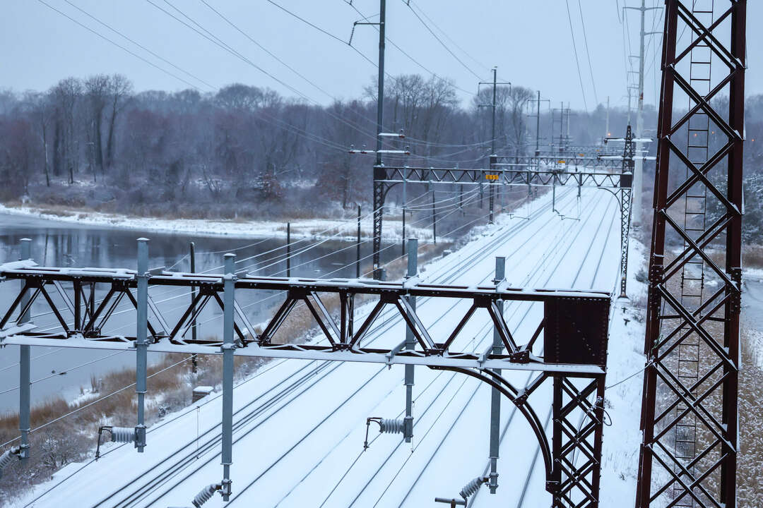 CT winter storm live updates: Snow is done falling, roads remain icy