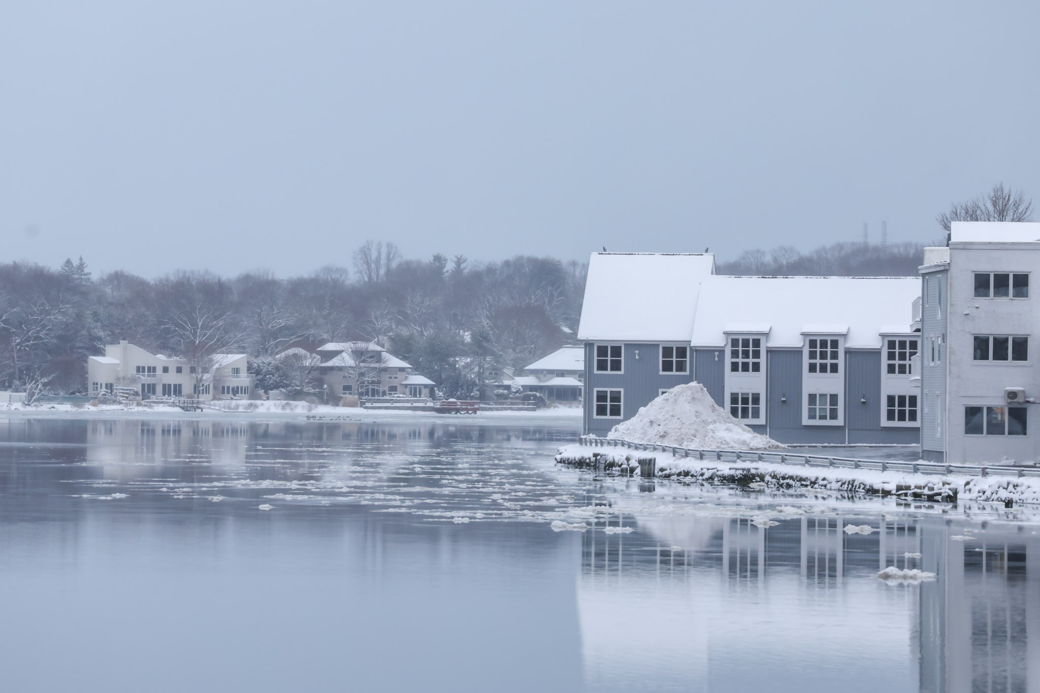 CT winter storm live updates: Snow is done falling, roads remain icy