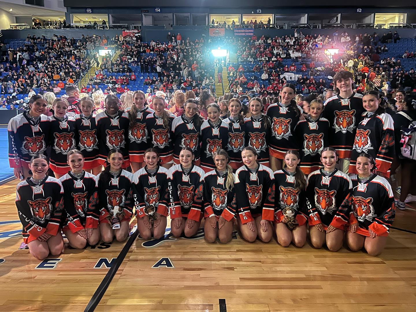 Edwardsville cheerleading competes at IHSA state final competition