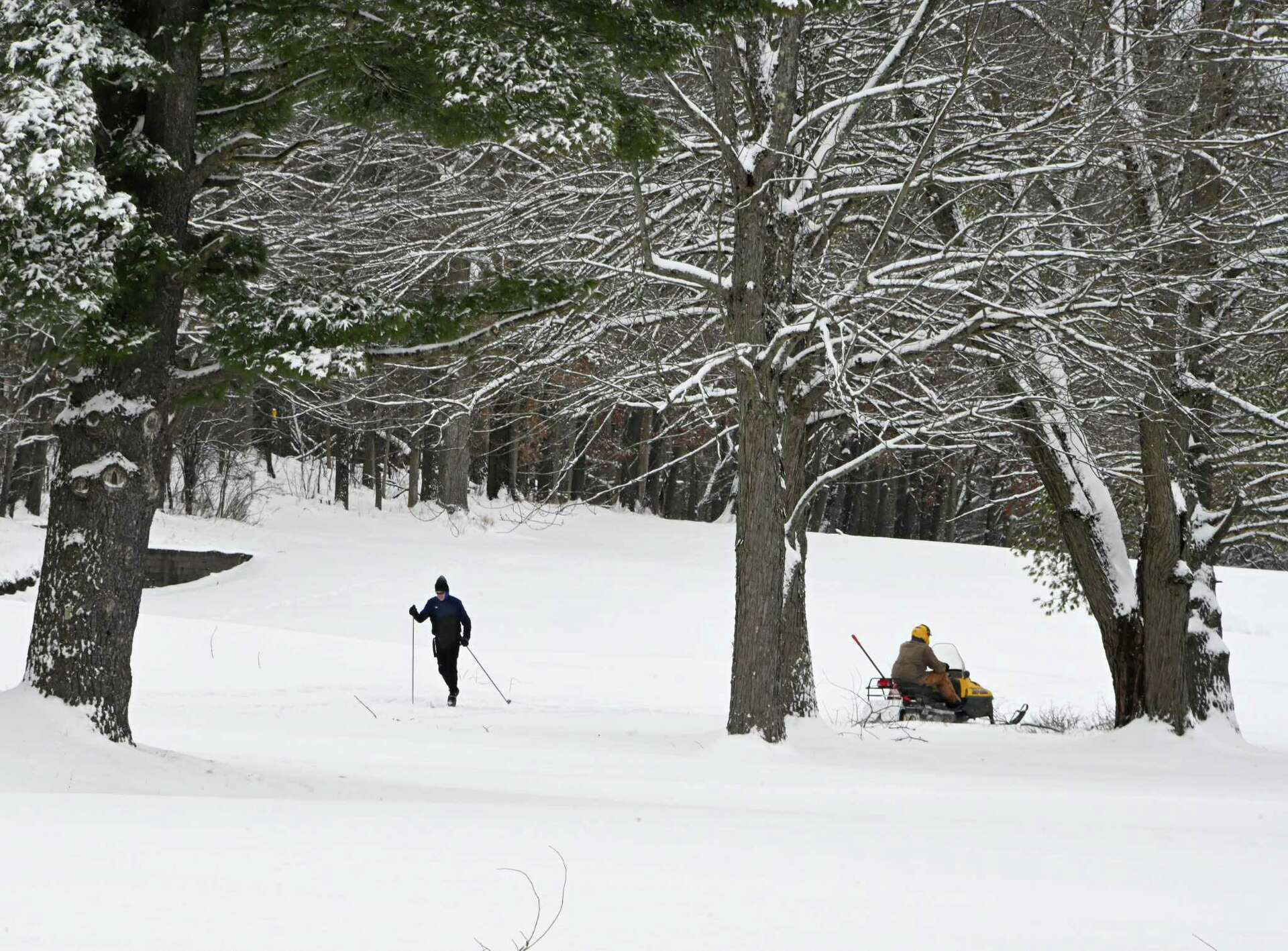 Why are snow forecasts hard? A meteorologist explains.