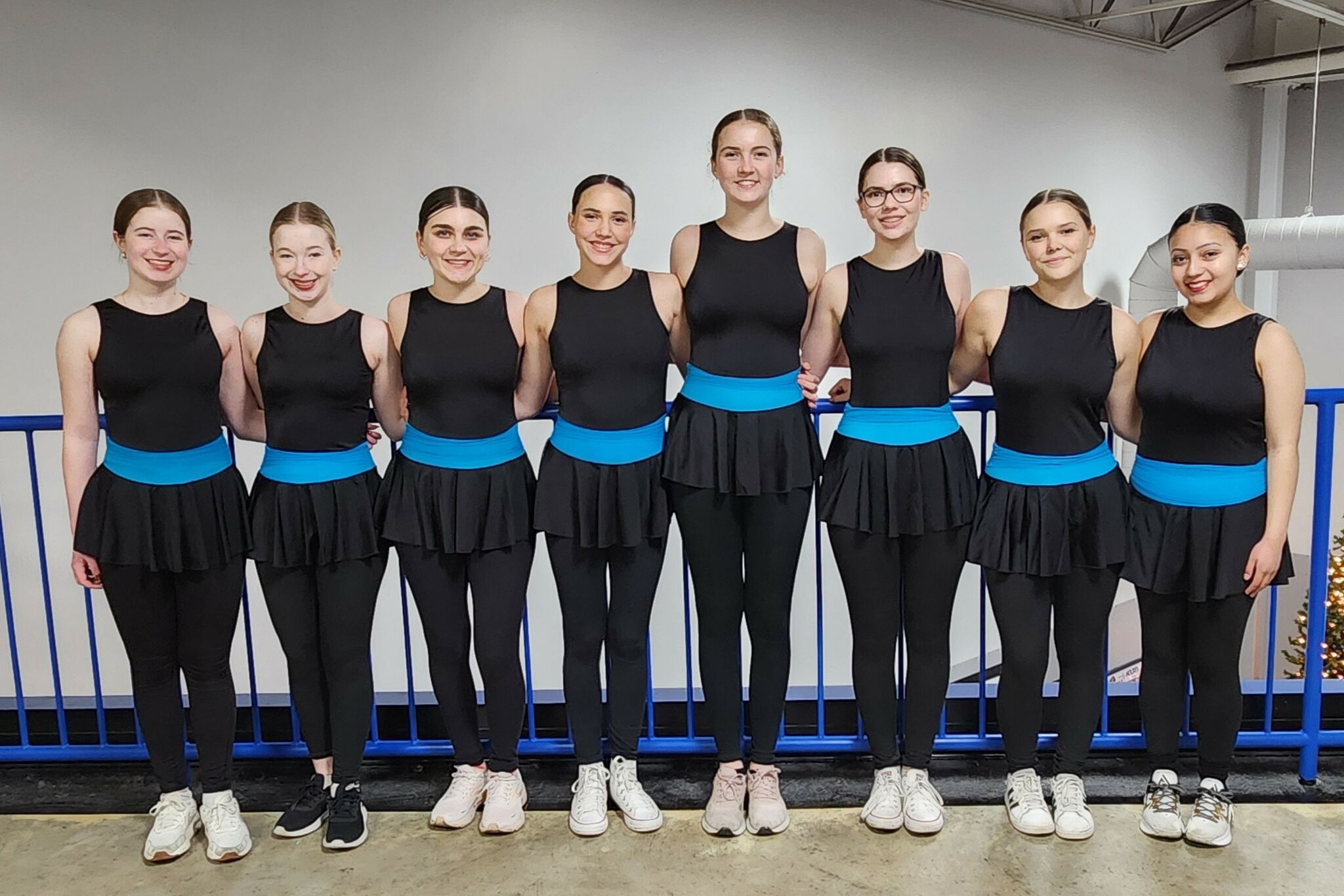 Midland Area figure skaters win district meet