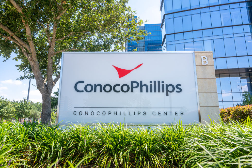 ConocoPhillips Q4 earnings surpass expectations, driven by Permian