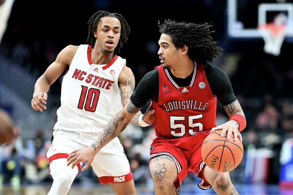 Skyy Clark: 5 facts on the UCLA basketball guard, Illinois transfer