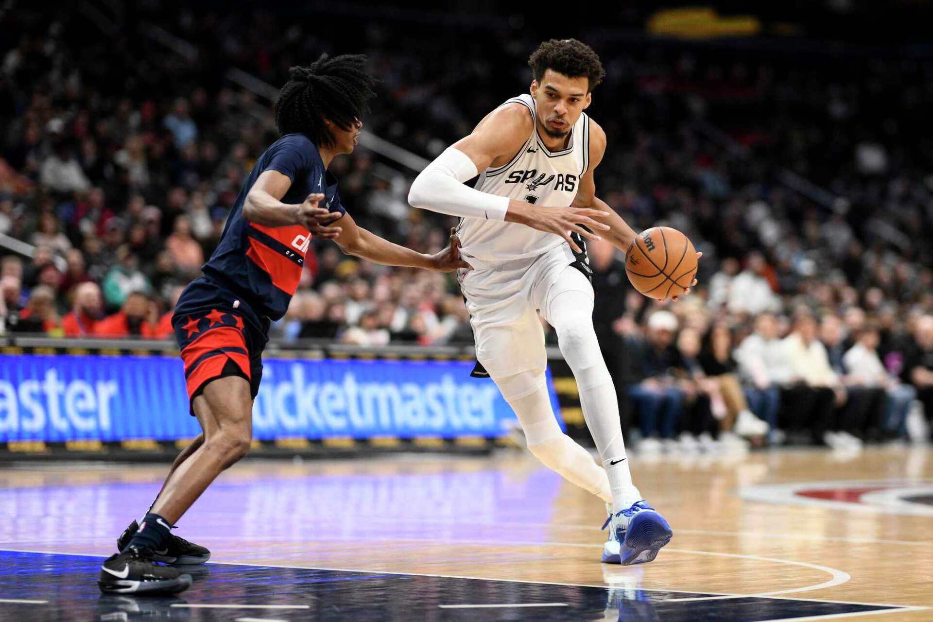 Spurs vs. Wizards: How to watch, who's starting, who's out