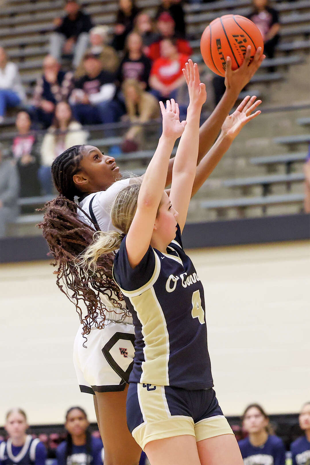 Churchill, MacArthur win high school basketball playoff openers