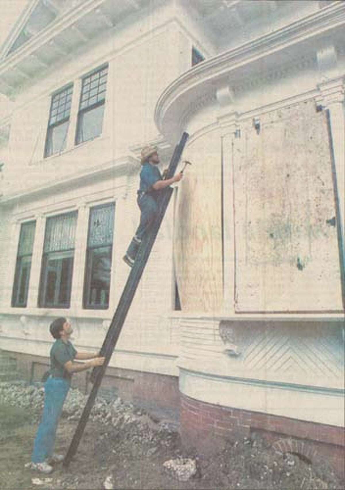 HURRICANES: Danny, 1985