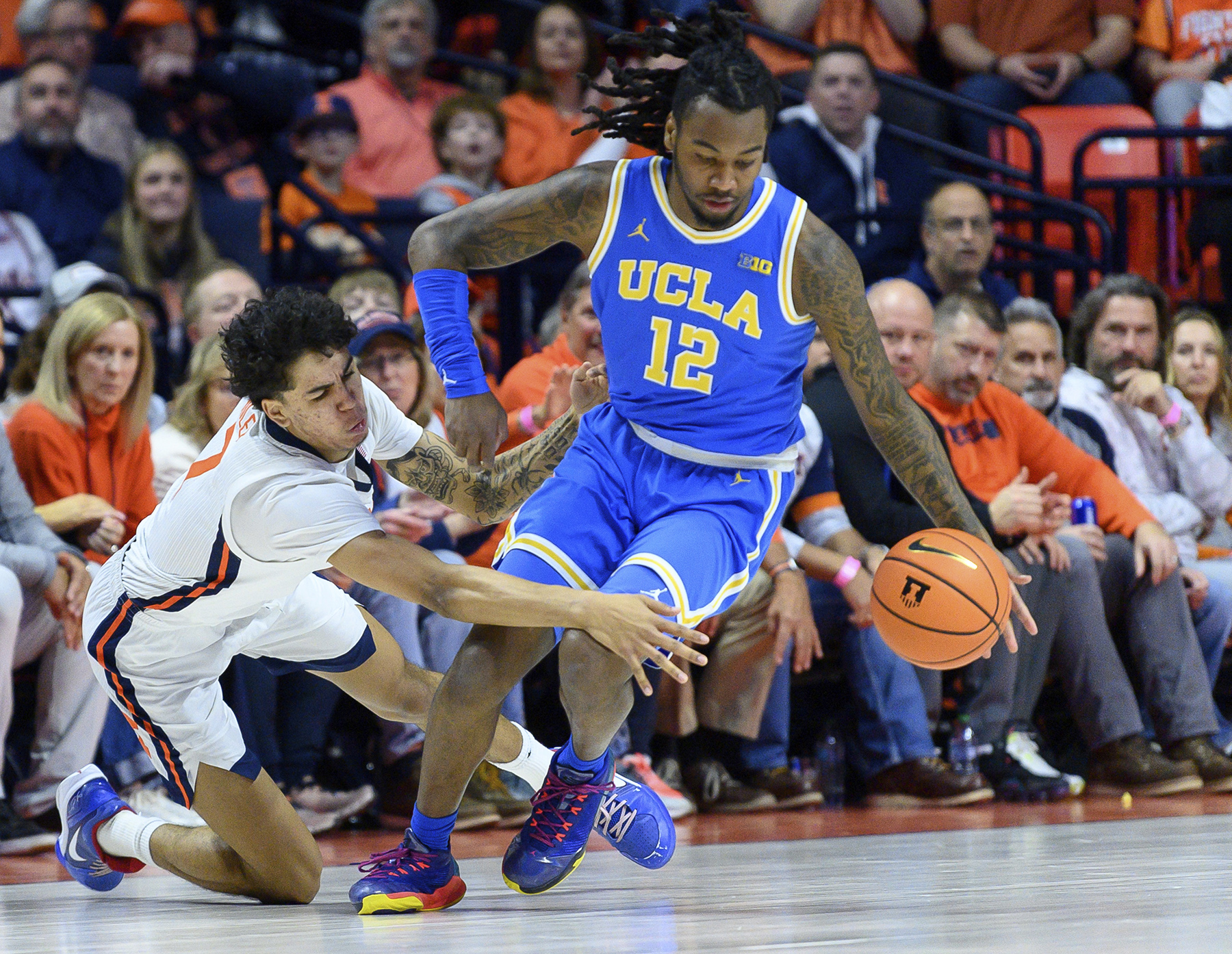 Illinois beats UCLA, snapping Bruins' win streak