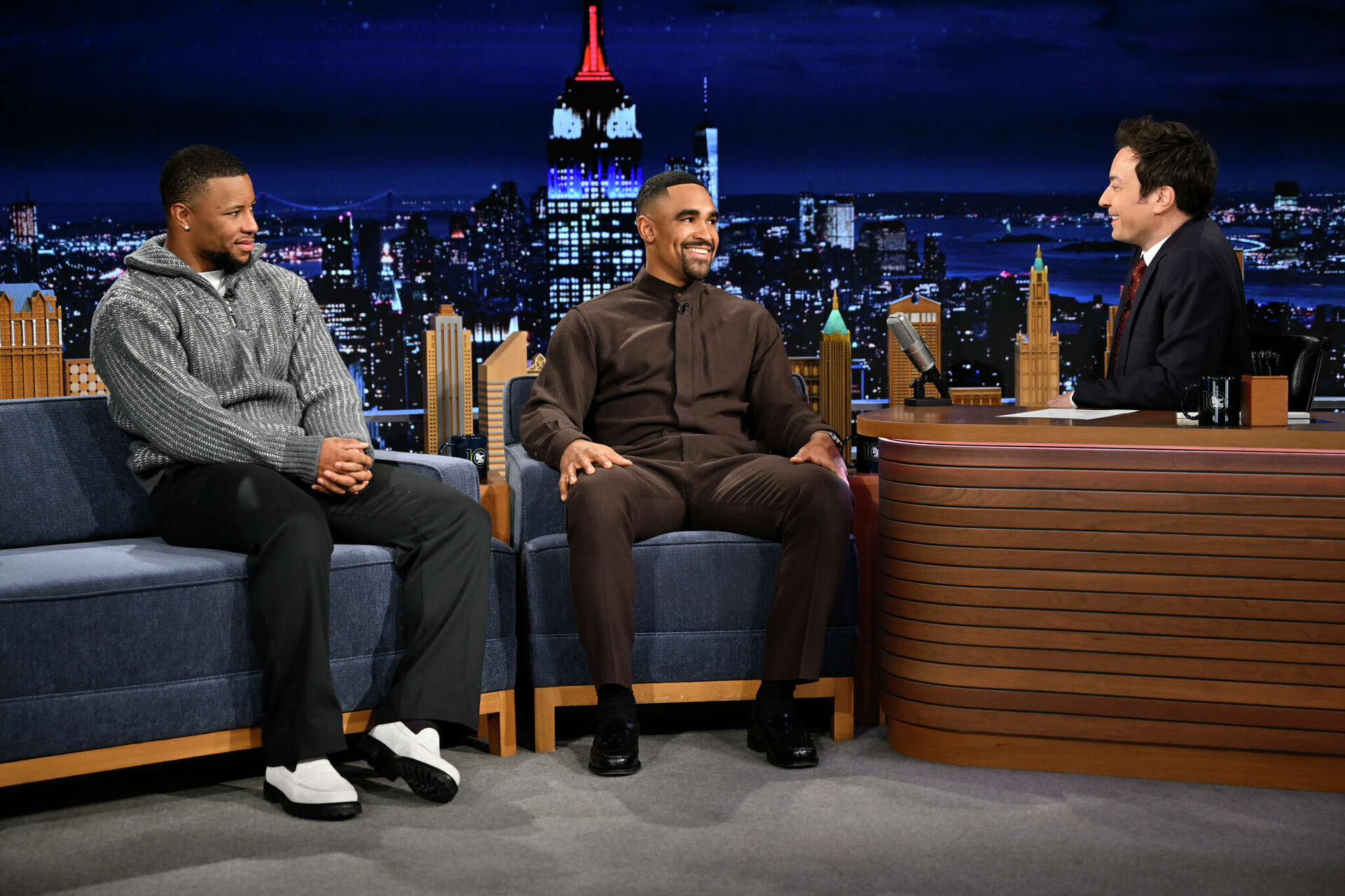 Jalen Hurts, Saquon Barkley explain Tush Push to Jimmy Fallon