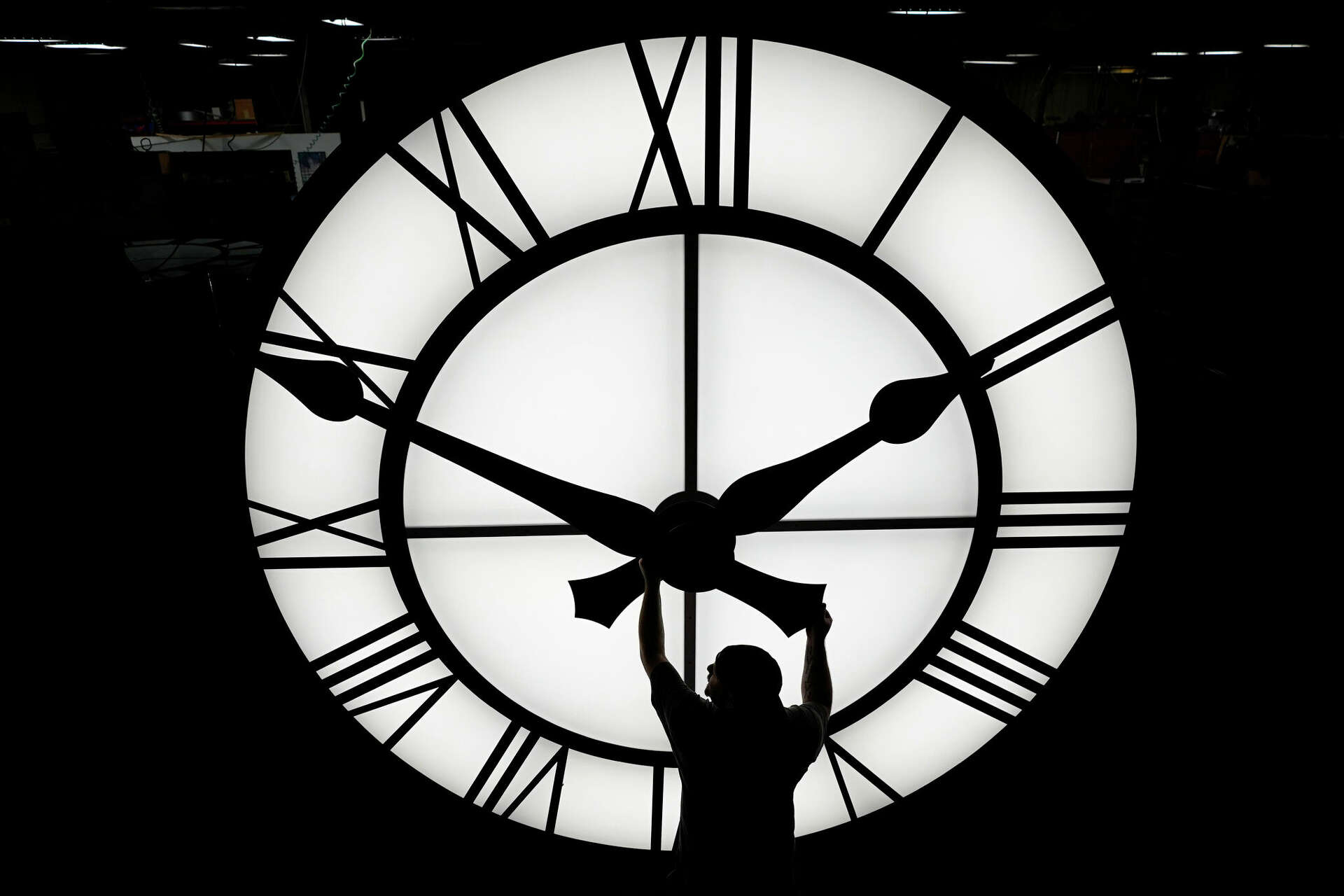 When does the time change? Will daylight savings time end permanently?