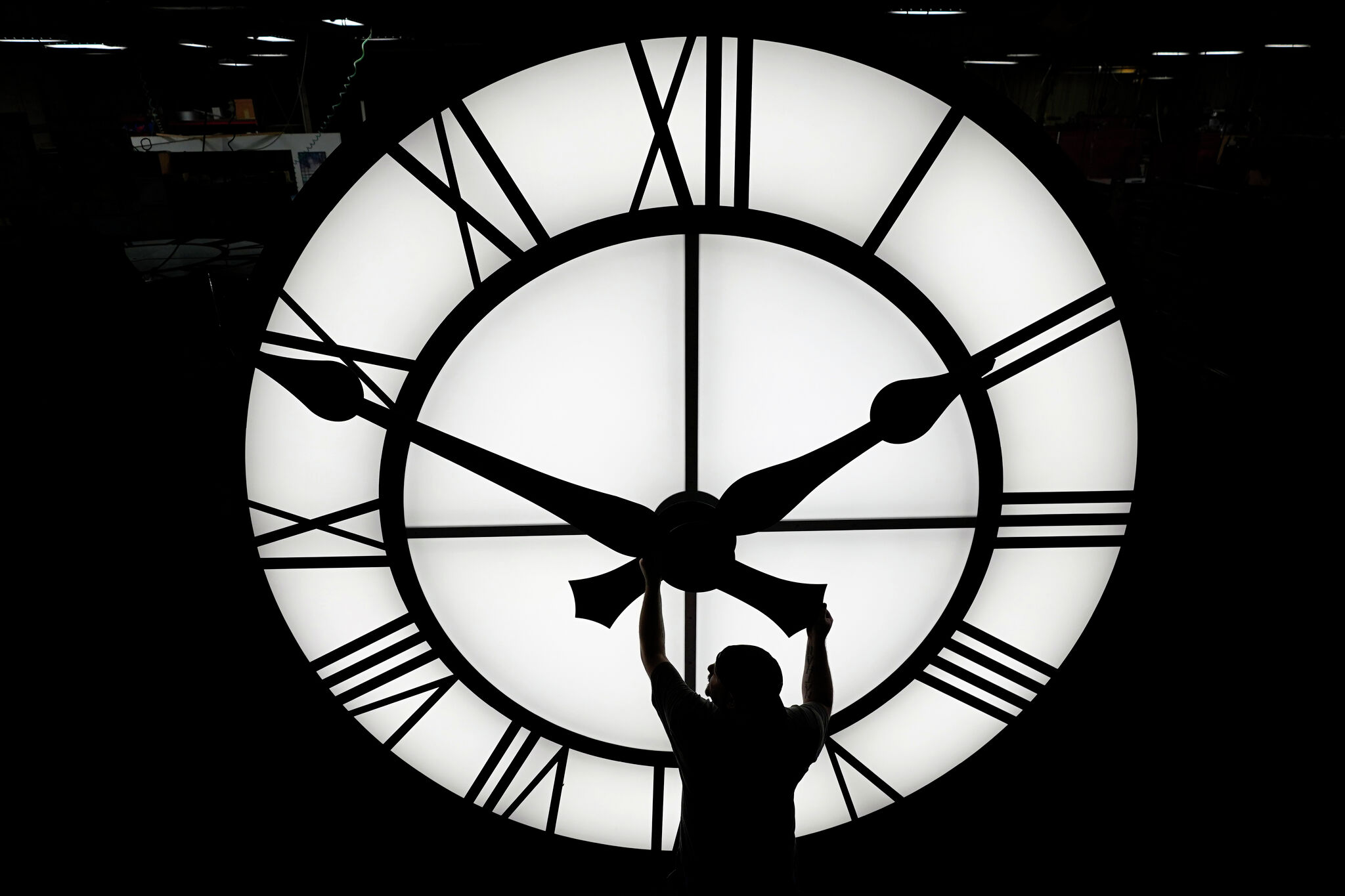 When does the time change? Will daylight savings time end permanently?
