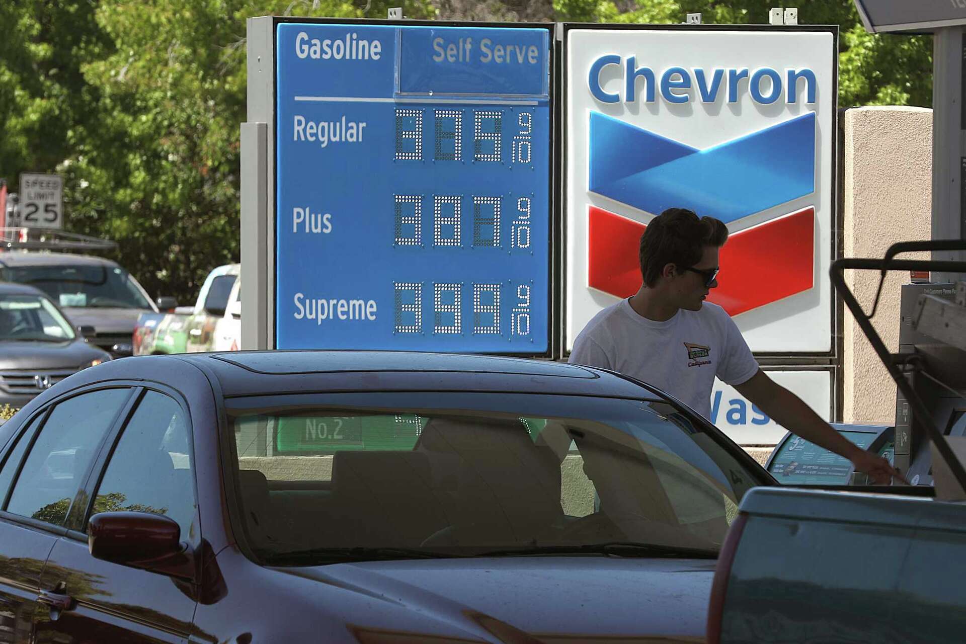 Chevron lays off 600 workers at its former California headquarters