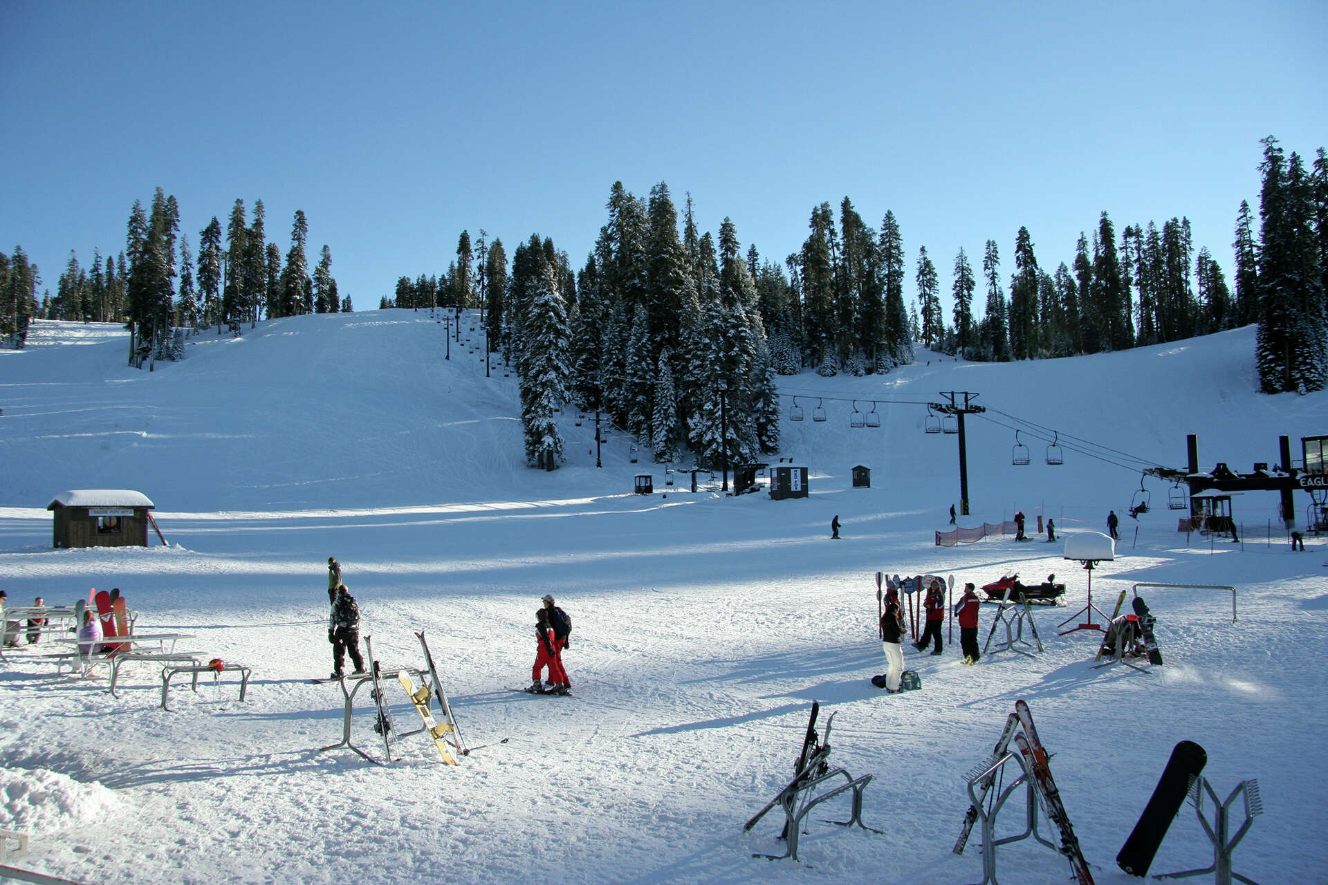 Yosemite's only ski area to stay closed all winter due to lack of snow