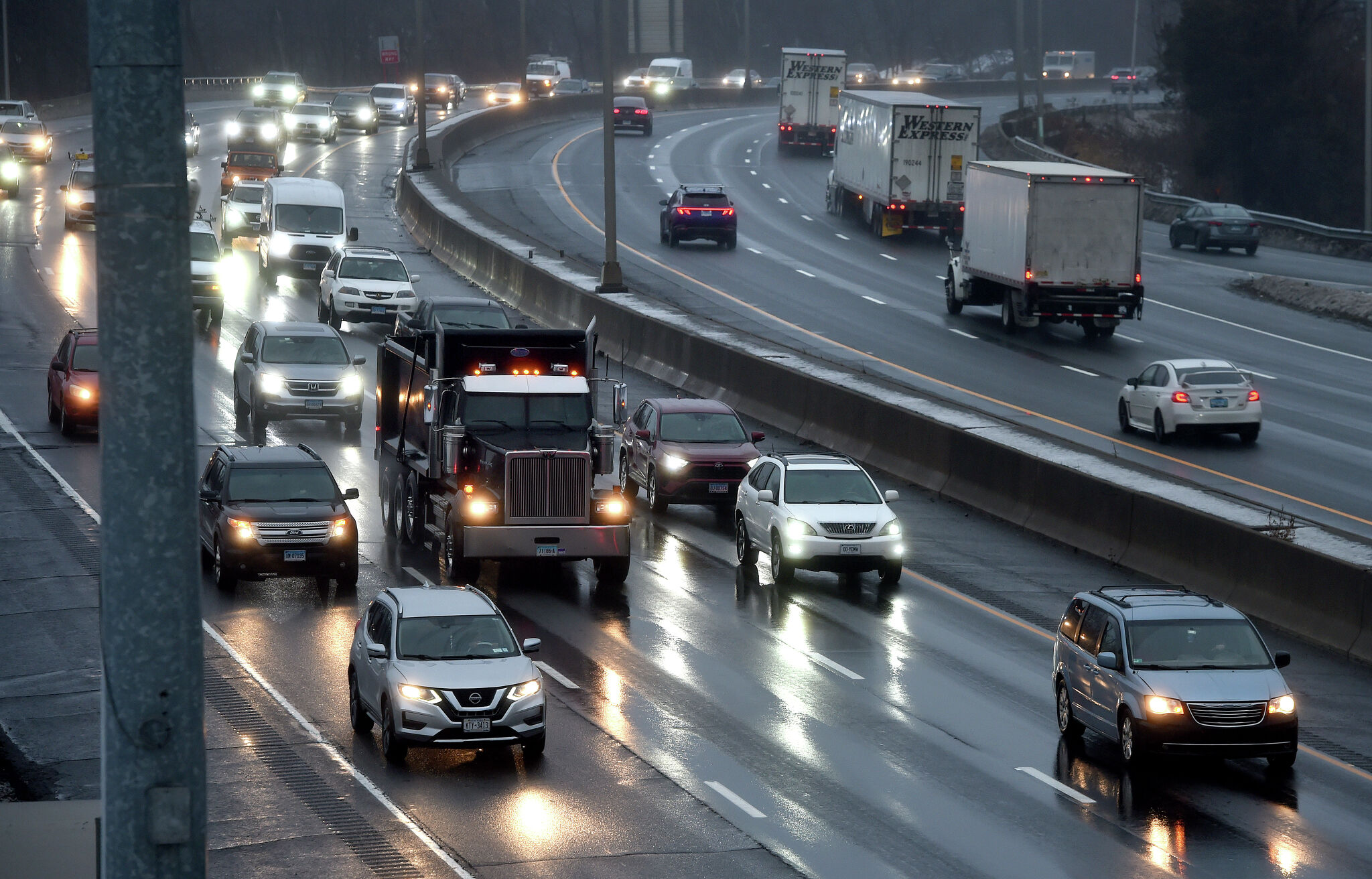 CT DOT wants you to 'drive less' (and you could get $500 for it)