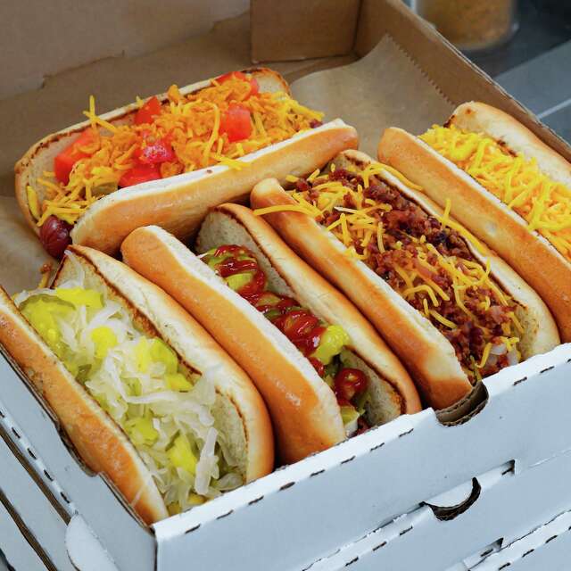 New hot dog venture Hammy Whammy opens in Manistee