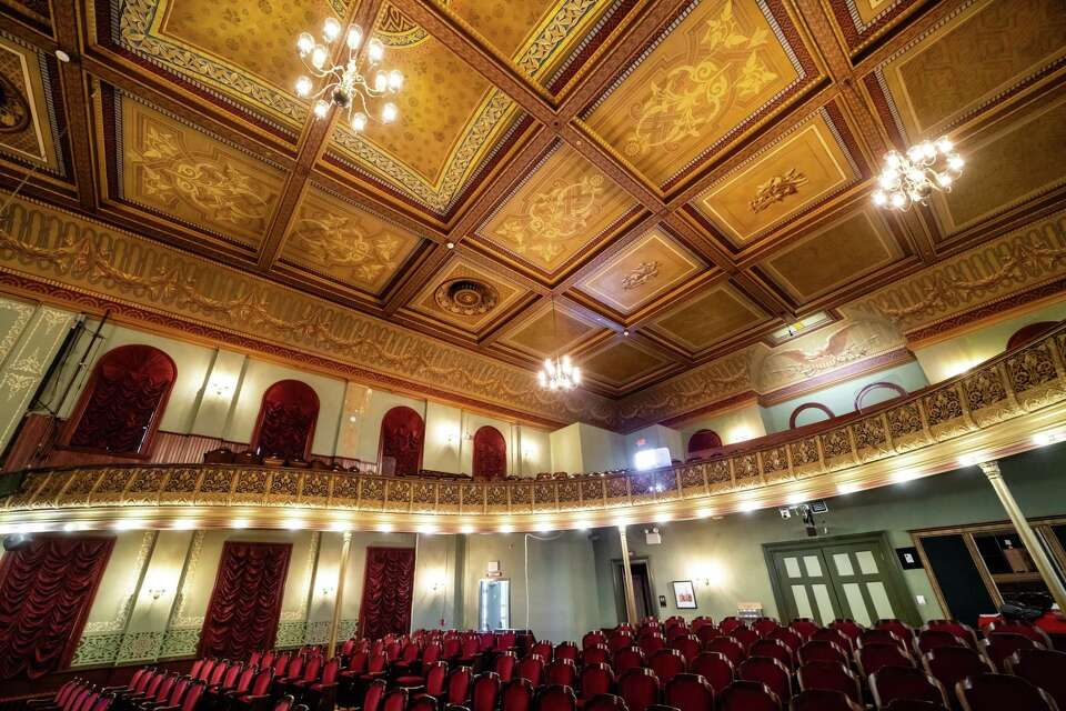 Thomaston Opera House undergoing historic overhaul