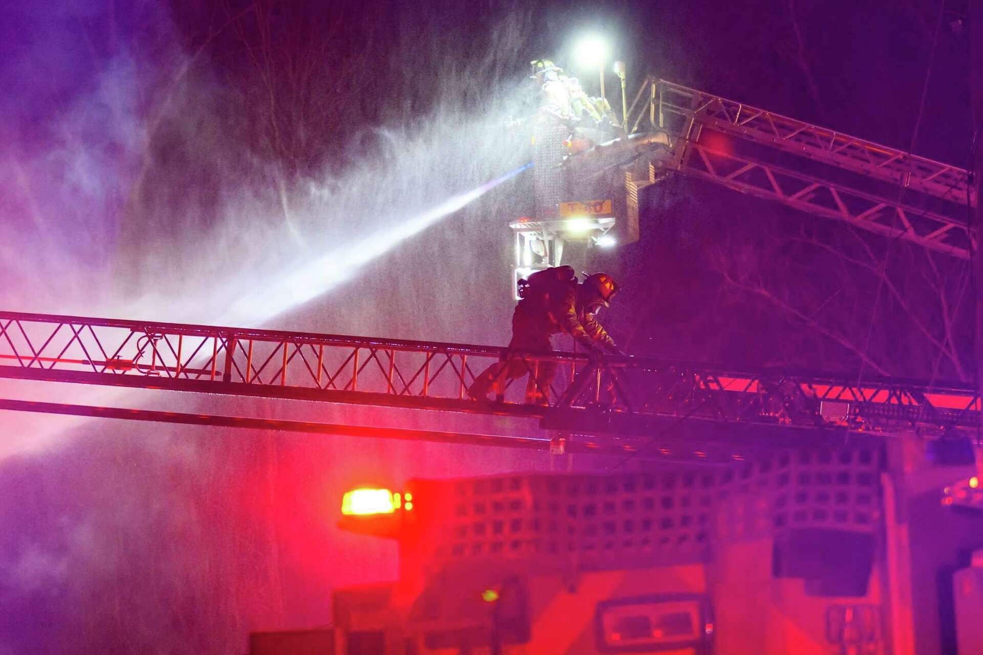 Coeymans police sergeant, family lose home in River Road fire