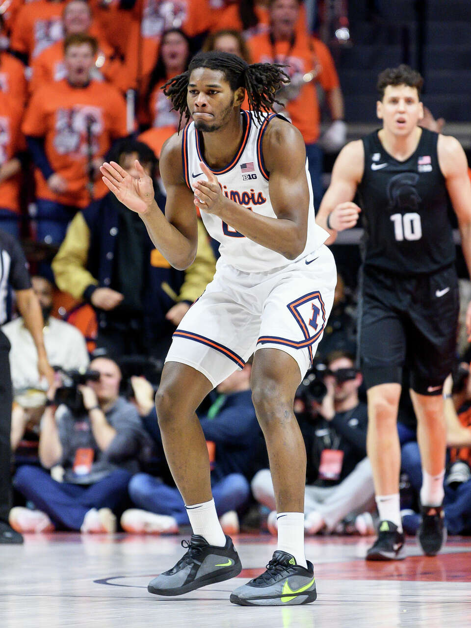 Illinois' Morez Johnson Jr. sidelined indefinitely with wrist injury