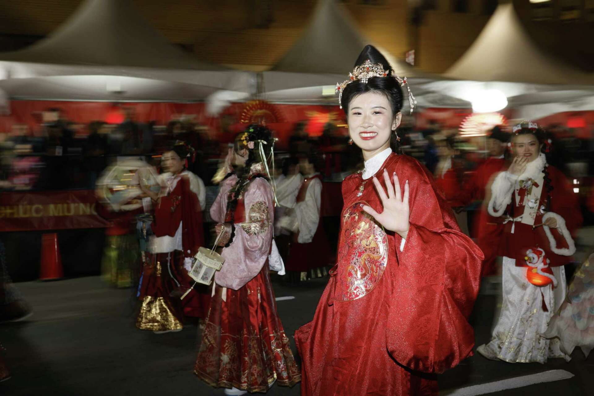 Huge crowds for SF Chinese New Year Parade, colorful and choreographed