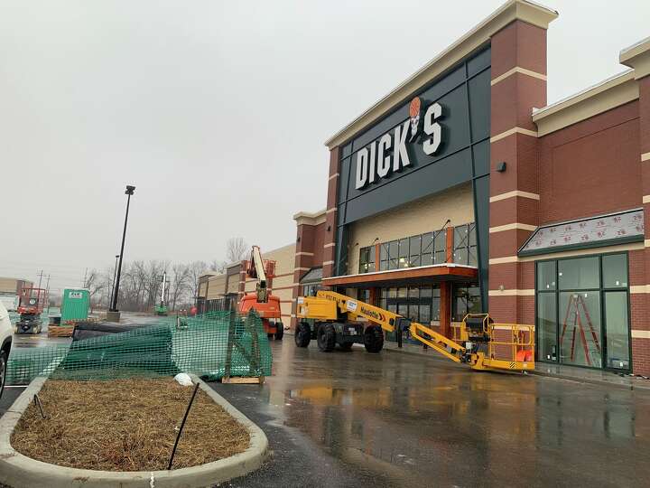 Dicks Sporting Goods Announces Opening Date In Glen Carbon