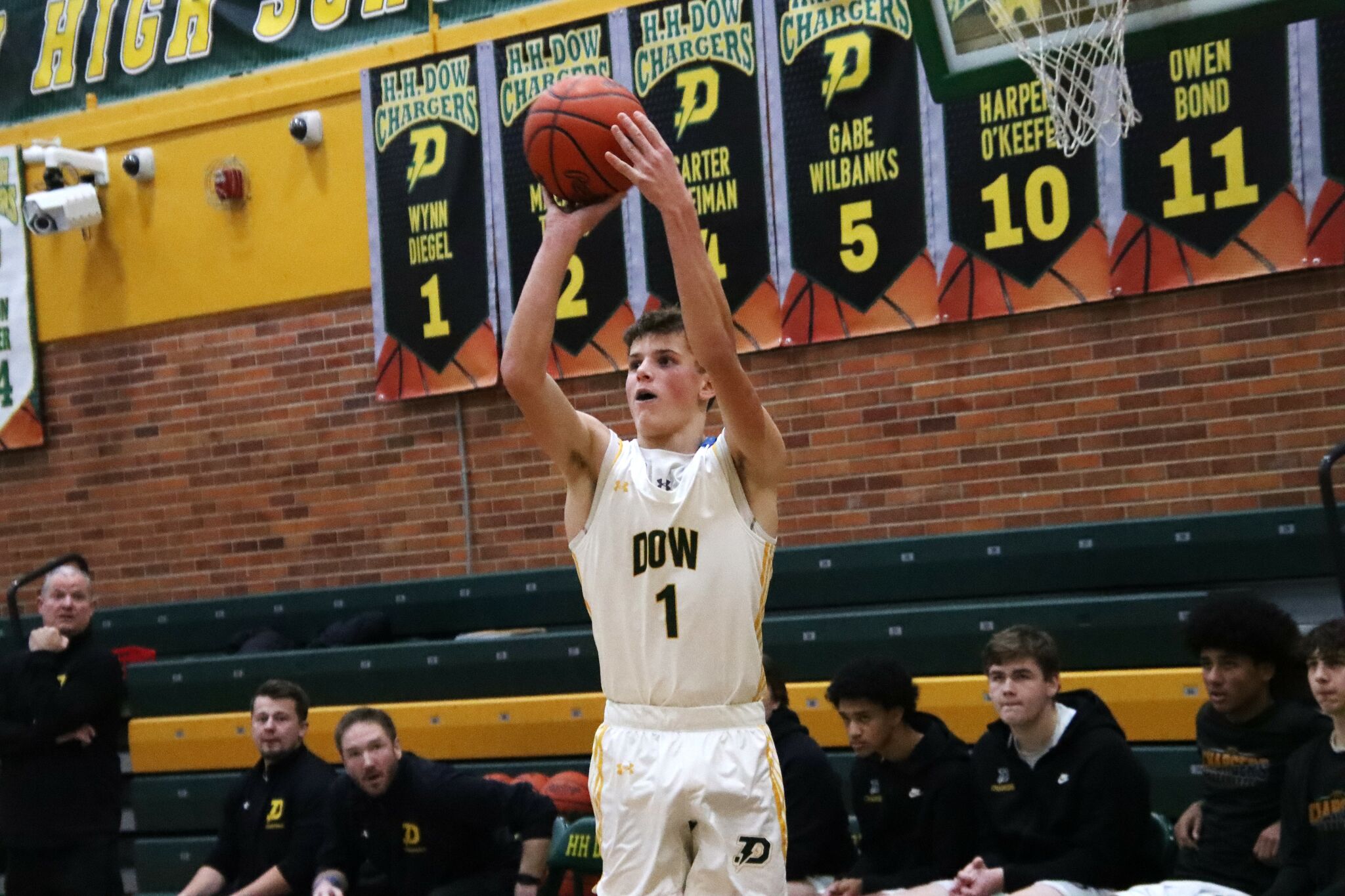 Dow boys upset No. 6 John Glenn
