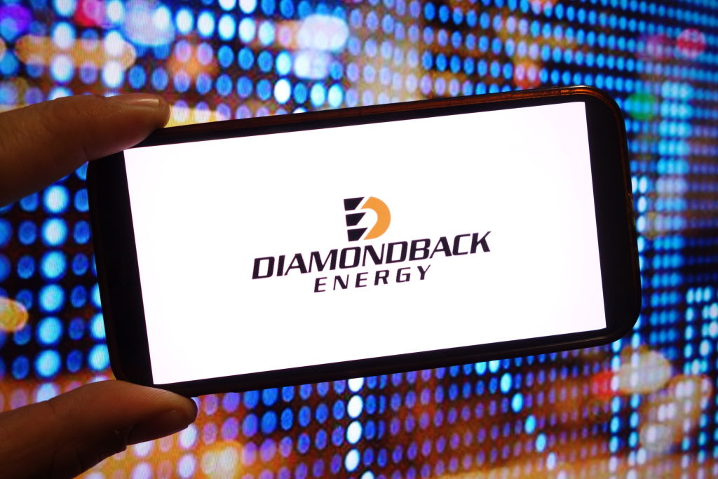 Diamondback to buy Double Eagle IV subsidiaries in $4.1 billion deal