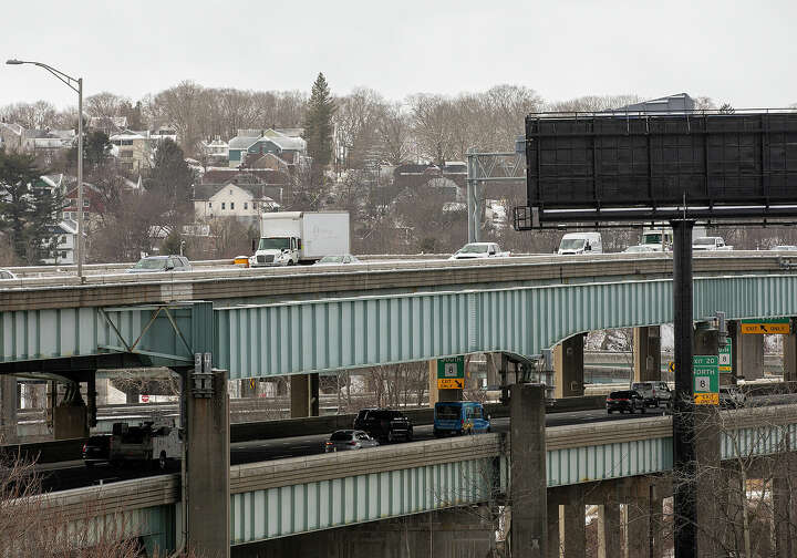 Removal of Exit 21 from I-84 in Waterbury delayed in Mixmaster project